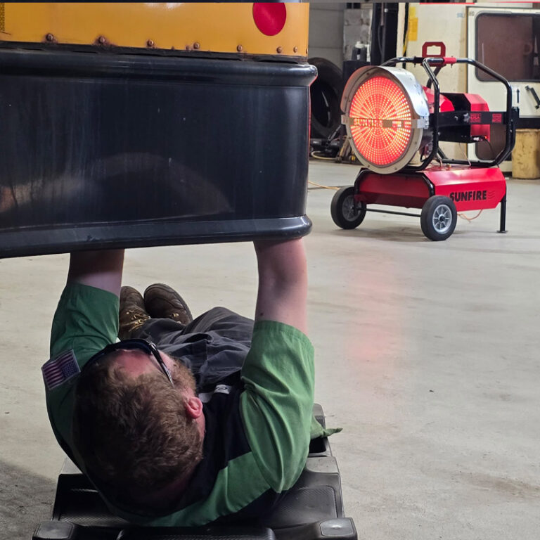 SF160 PORTABLE DIESEL/KEROSENE RADIANT HEATER 160,000 BTUwpengine - SunFire